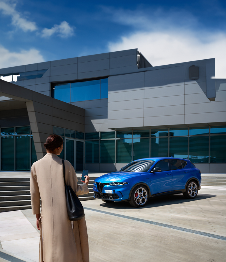 Alfa Connect, Apple Car Play & Android Auto | Alfa Romeo